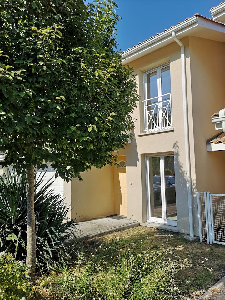 Maison De 80 M2 Avec Jardin Et Terrasse - Audenge