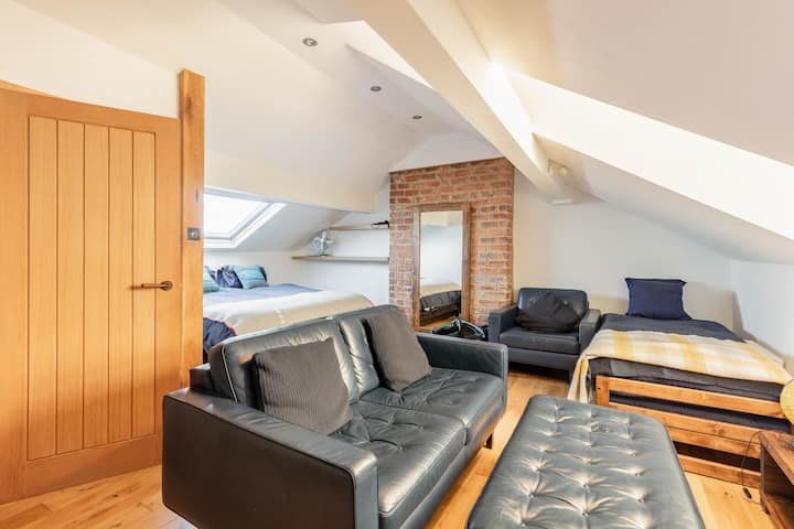 More Than A Room. Harrogate, North Yorkshire. - Harrogate
