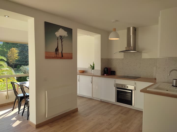 Bel Appartement Avec Piscine Et Parking. - Mandelieu-la-Napoule