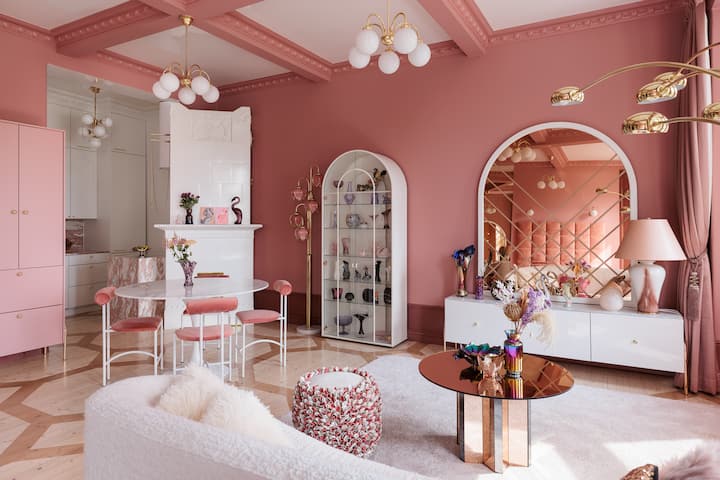 Luxury Pink Suite, Unelma-asunto, Autohalli - Helsinki