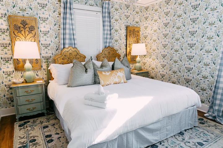 Bridgerton Bungalow | Pettigrew Adventures Midtown - Memphis