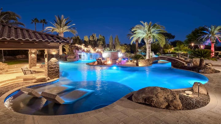 Luxury Oasis | Lazy River, Pool & Sport Court - Scottsdale, AZ