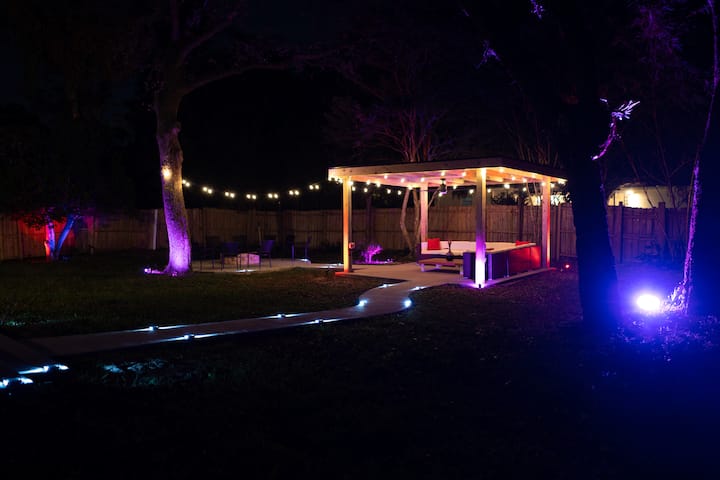 Mayfair Forrest Retreat With Pool And Game Room - Sanford, FL