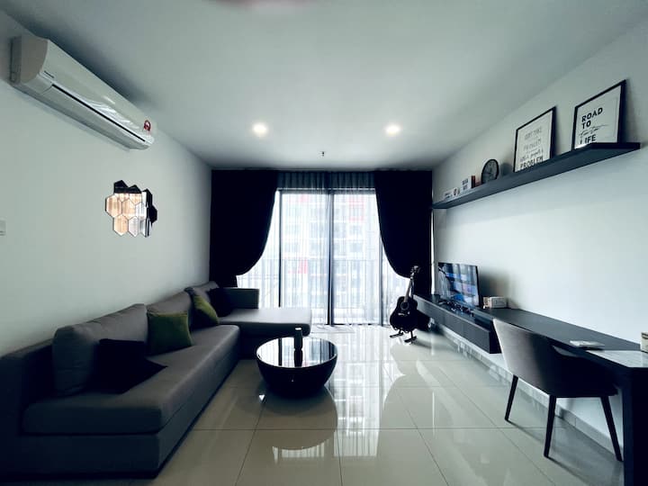 Novel Homes @ I-city (Wifi, Tv Box, 1 Carpark) - Klang