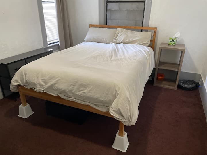 No Frills, Just Location – Heart Of The Mission - San Francisco, CA