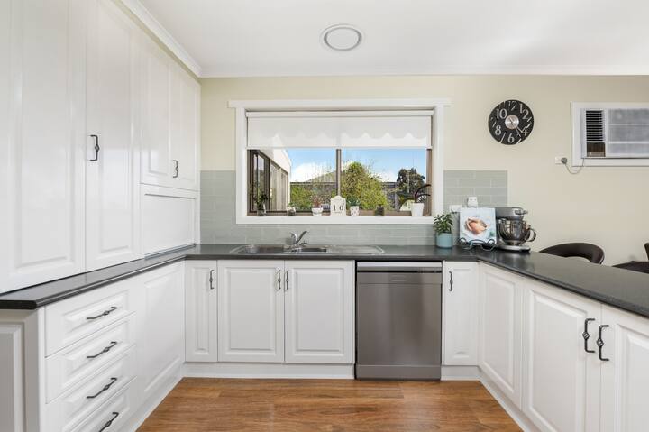 Gorgeous 3bd Home Near Sovereign Hill In Ballarat - 밸러랫