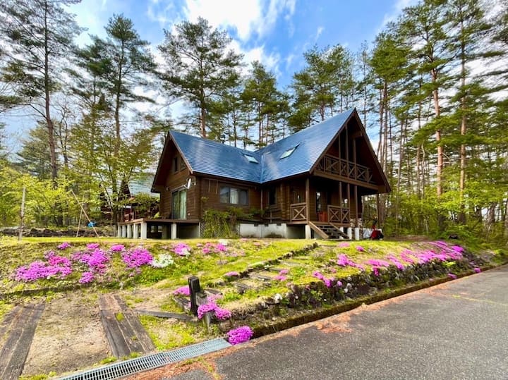 白馬のスキー場まで4分お洒落なログハウス『白馬 Mammoth House』 - Hakuba