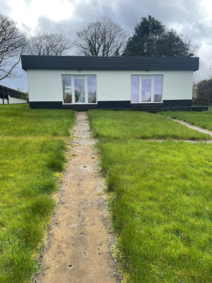 2 Bedroom Semi Detached Chalet With Estuary View - Bundoran