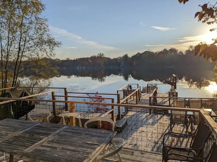 Tranquil Lake Retreat - Sleeps 8 - Mins To Aa - Hidden Lake, South Lyon