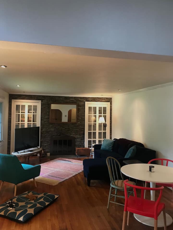 Cheerful Bungalow Near Skiing + Wedding Venues - Roxbury, NY