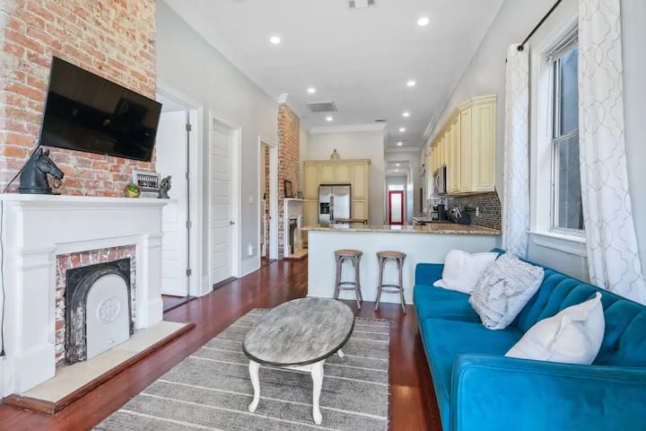 Historic Renovation Near Magazine, Tchoupitoulas - New Orleans, LA