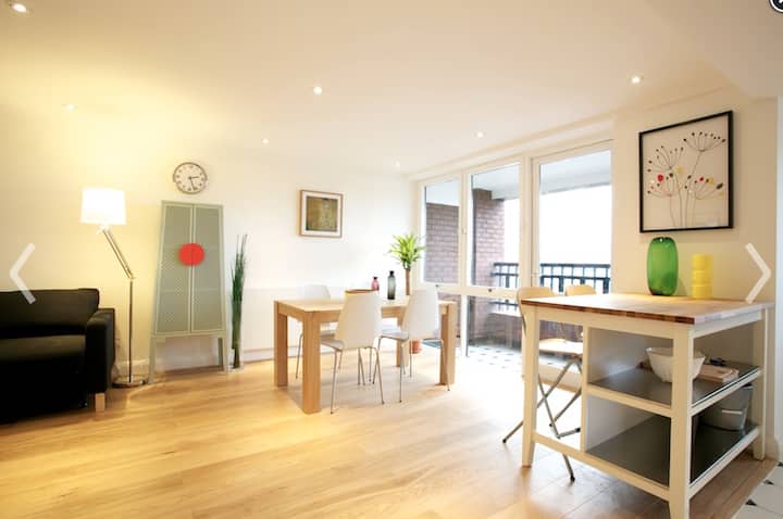 Lovely 2 Bedroom 80sqm Patio Flat. - Fulham