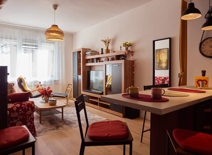 Elegant, Quiet, Functional - Top Center Sofia - Sófia