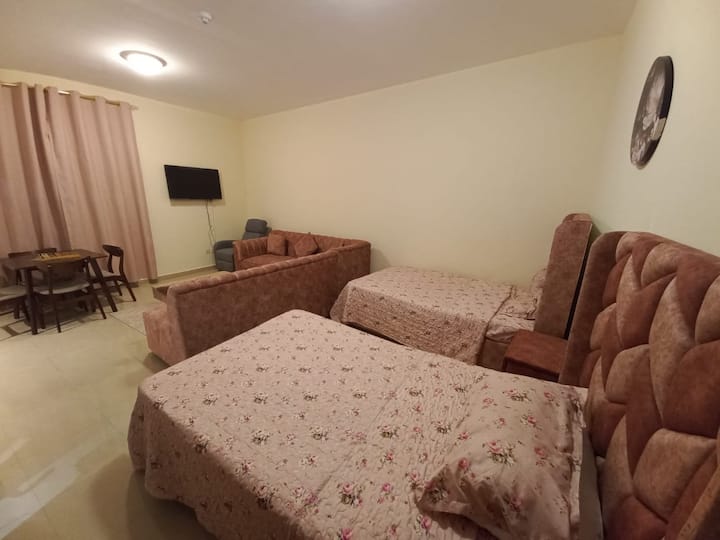 Fantastic Bedroom Beachfront, [Pool, Jacuzzi &Gym] - アジュマーン