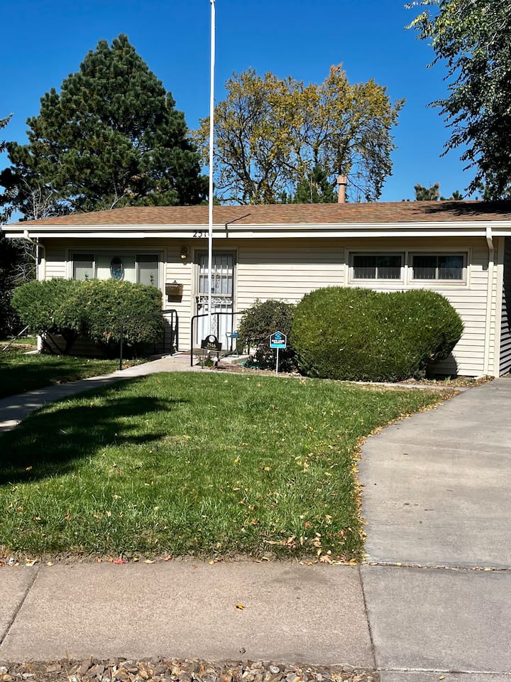 Cozy Home Near Olympic Training Center & Downtown - Colorado Springs, CO