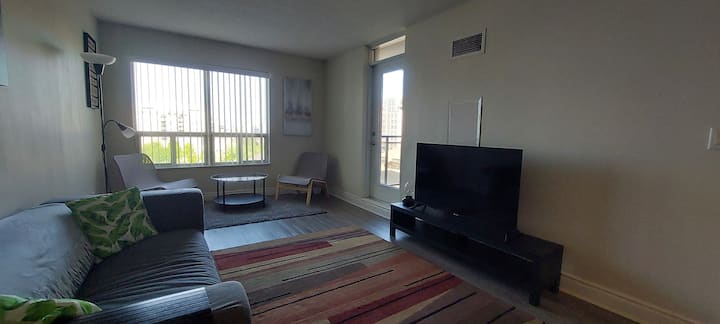 Charming 1 Bedroom Condo/apartment In Markham - マーカム