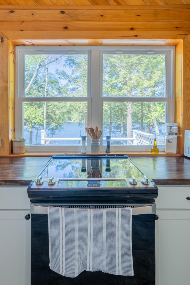 Private Dock, King Beds, Screened In Porch, Ac. - Maine