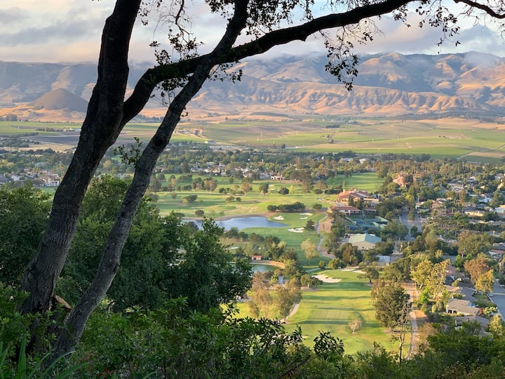 Scenic Beauty 5 Bedroom Home Close To Wineries - San Luis Obispo, CA
