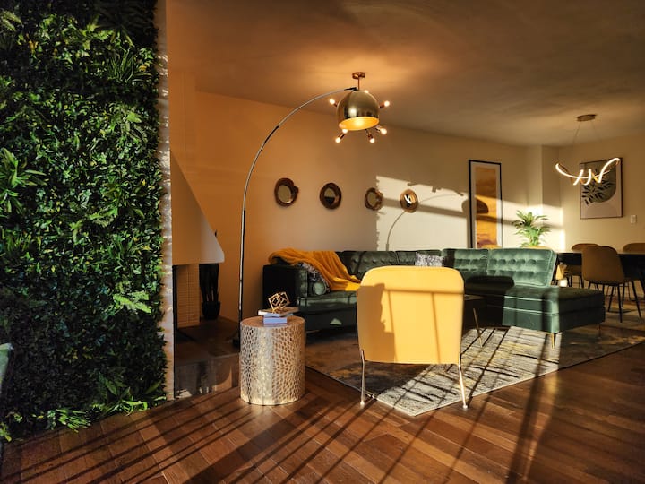 Midcent 2br Dt Free Parking+views - デンバー, CO