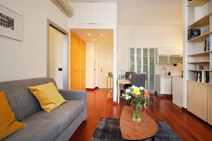 Cozy Apartment In The Design District - 밀라노