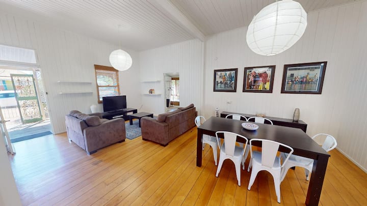 Home On Meson - Gayndah
