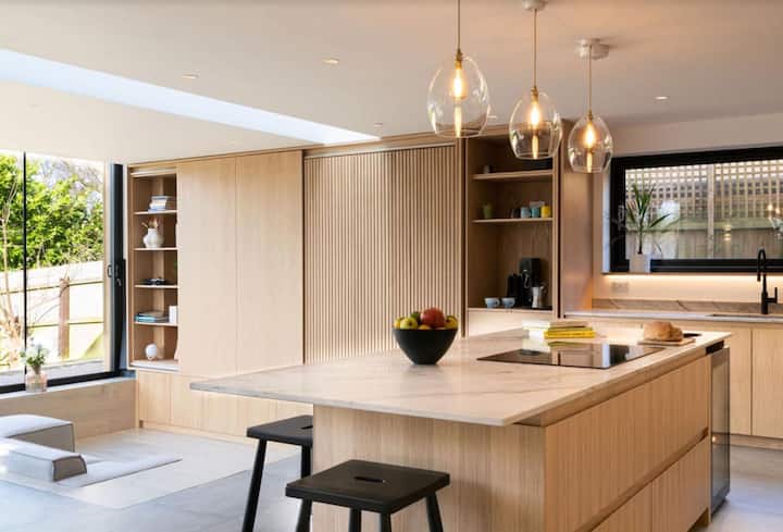 Architectural Design Home In Stamford - Stamford