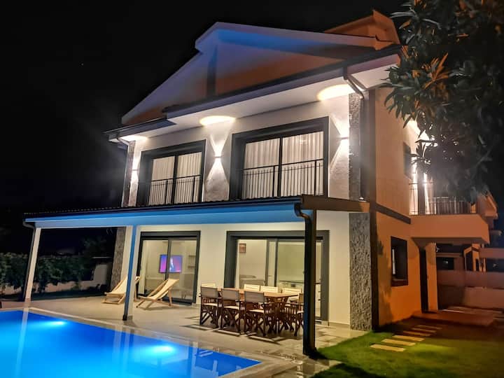 Göcek Merkezi 4+1 Villa - Göcek