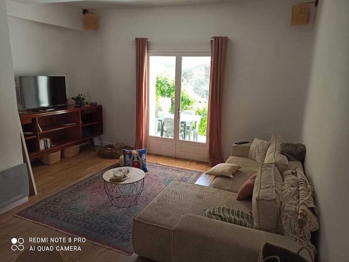 Maison Chaleureuse Au Cœur D’un Charmant Village - Vendres