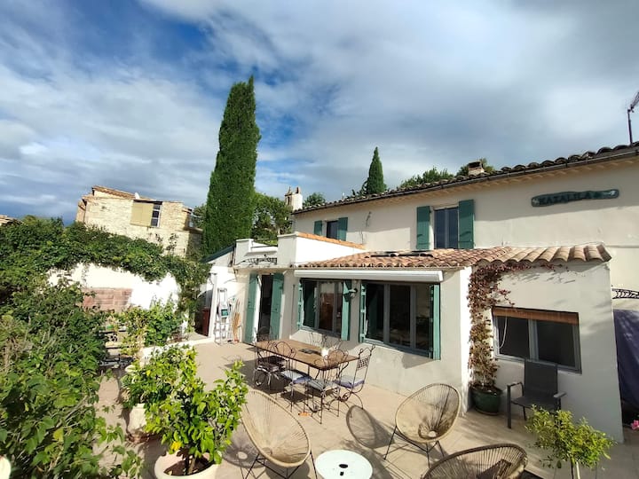 Chambre 2
Mafate - Vers-Pont-du-Gard