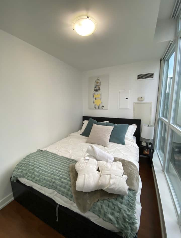 Deluxe Studio In The Heart Of Toronto - Toronto