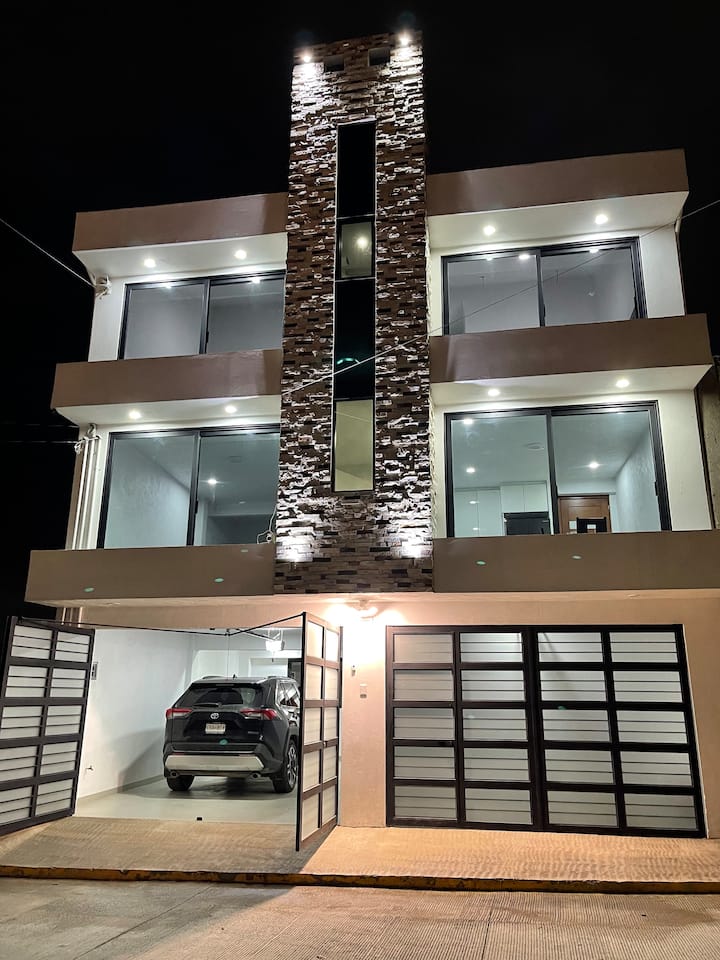 Luxury 2-story Condo - Chimalhuacán
