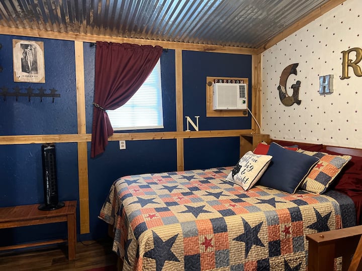 Most Comfortable Bed Cozy Rural Setting Free Wi-fi - Canton, TX