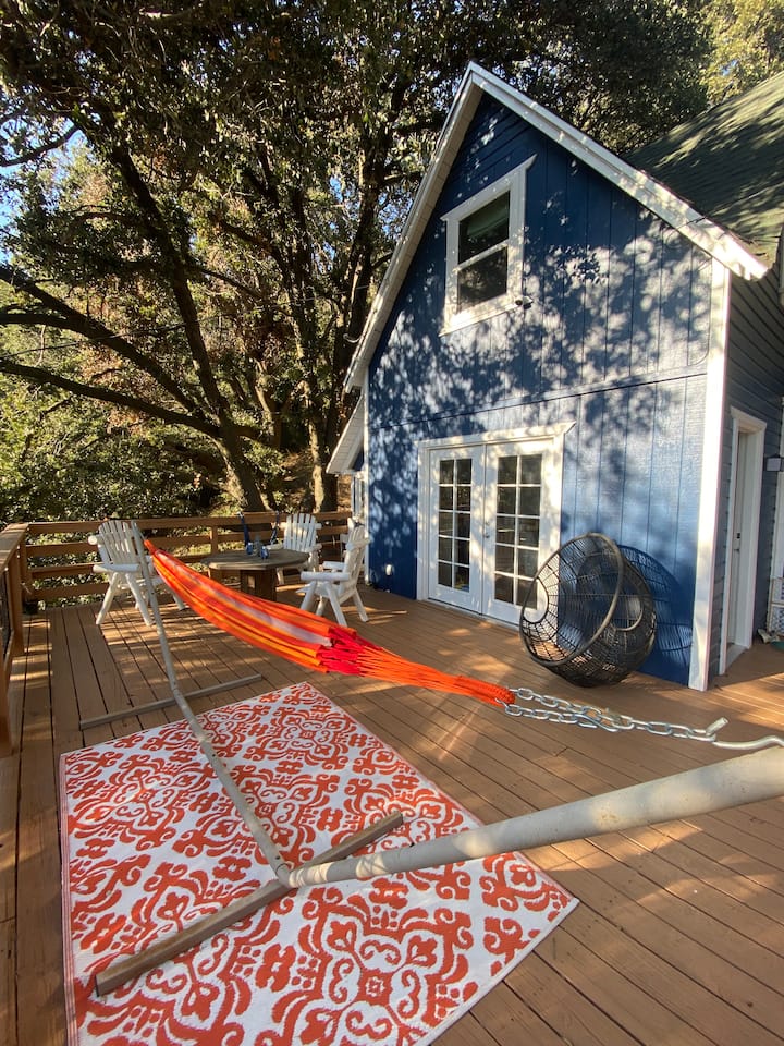Tranquil Cabin Nestled Among Oak - San Bernardino, CA