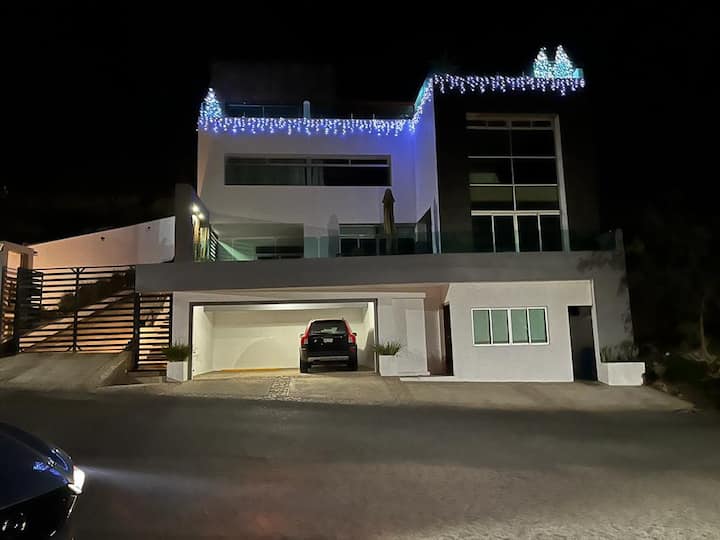 Casa De Las Flores - Ensenada