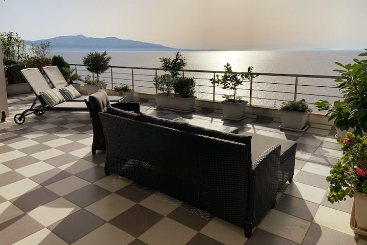 Semesterlägenhet Med Stor Takterrass - Arnavutluk