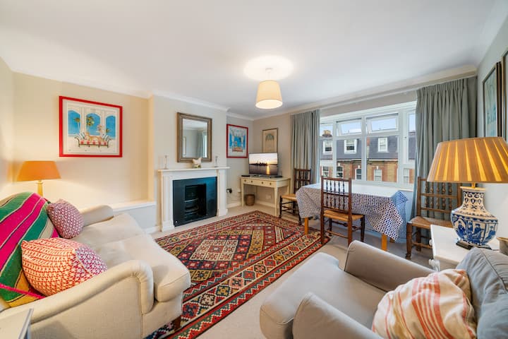 Cosy & Bright Gem ~ Battersea Park View ~ King Bed - Chelsea