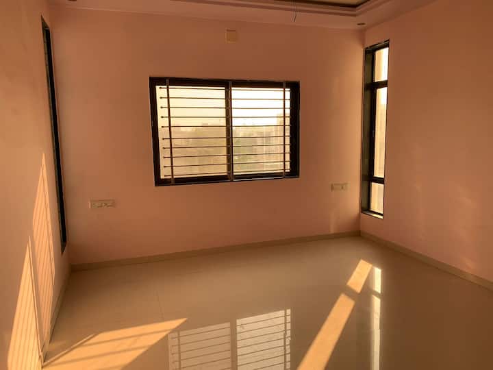 Lovely 3 Bedroom Flat With Free Parking At Premise - Vadodara