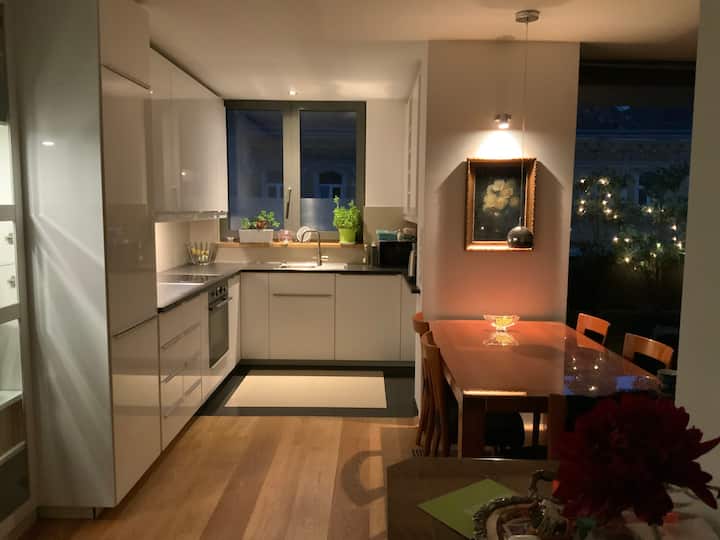 Own Room In A Shared, Cosy Apartment, Priv Balcony - Wien