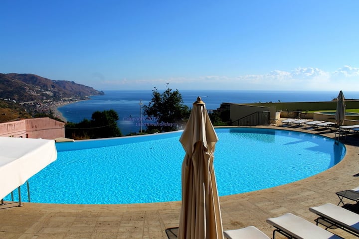 Taormina Bellavista Apartment Center Pool Parking - Taormina