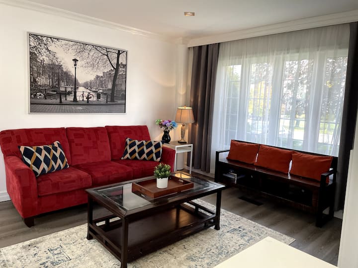 Modern 3bd House Minutes From The Waterfront Trail - Pickering