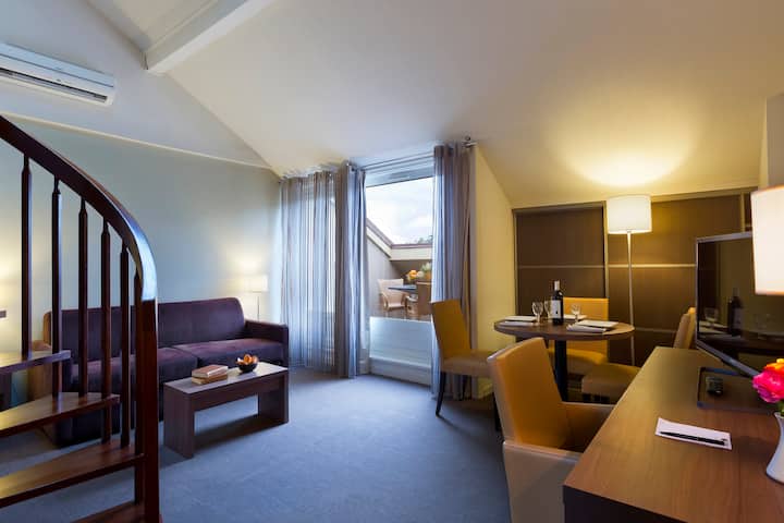 Bel Appartement Avec Vue Parc Près De Genève - Ginebra