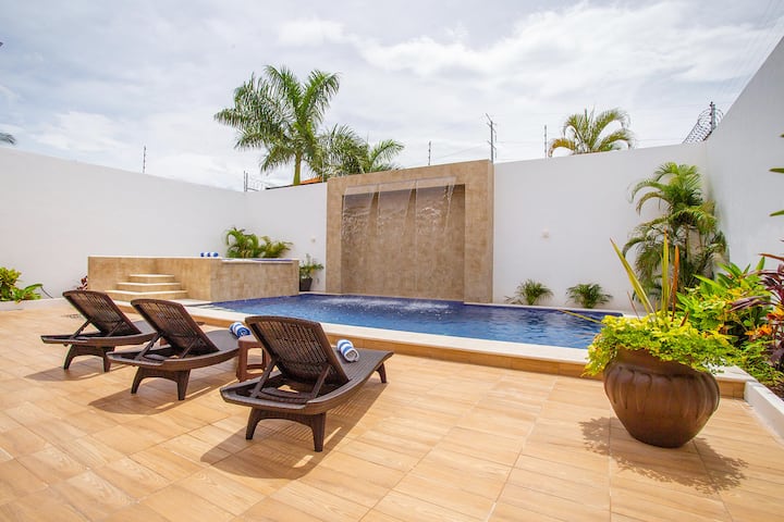 Central 6 Bed Casa Large Heated Pool & Hot Tub! - Puerto Vallarta
