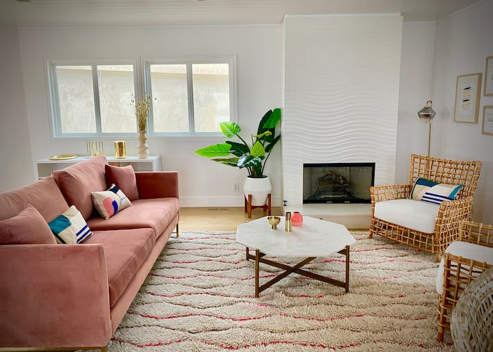 Spacious Manhattan Beach House With Ocean Views - Manhattan Beach, CA