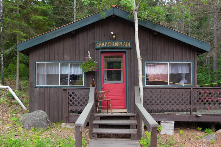 Champlain: 2-bedroom With A Sofa Bed - Mattawa