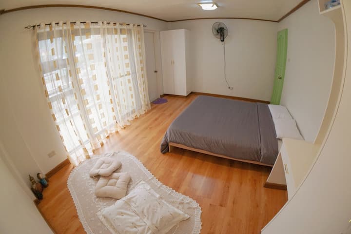 Serene 3-bedroom 3-bathroom House W Free Parking - Baguio