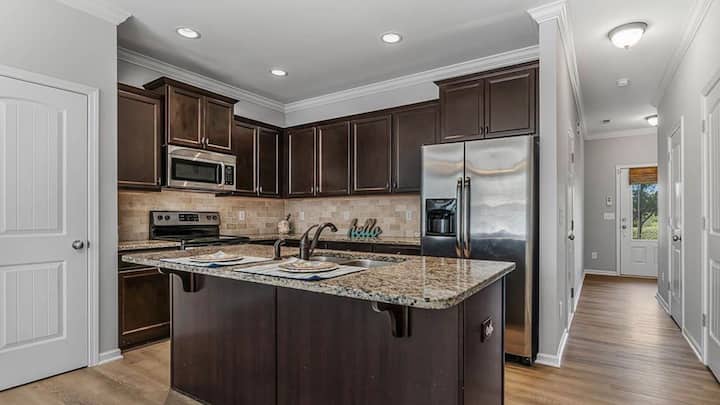 Perfect Home Away From Home For Traveling Nurses. - Wake Forest, NC
