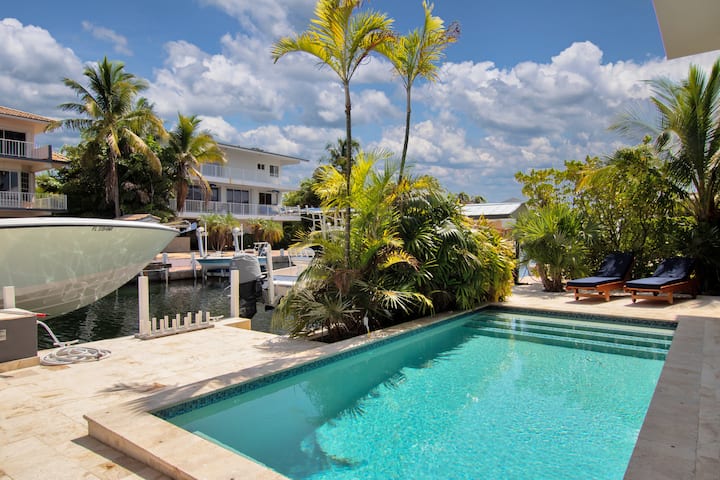 Bright 4 Bedroom Home With Pool & Access To Beach - Islamorada, FL