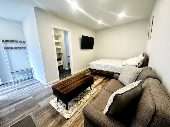 Adorable Vacation Studio - 5' To Little Saigon - Huntington Beach, CA