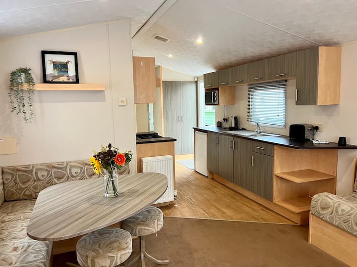 Holiday Park, Hampshire.3 Bedroom Caravan - Emsworth
