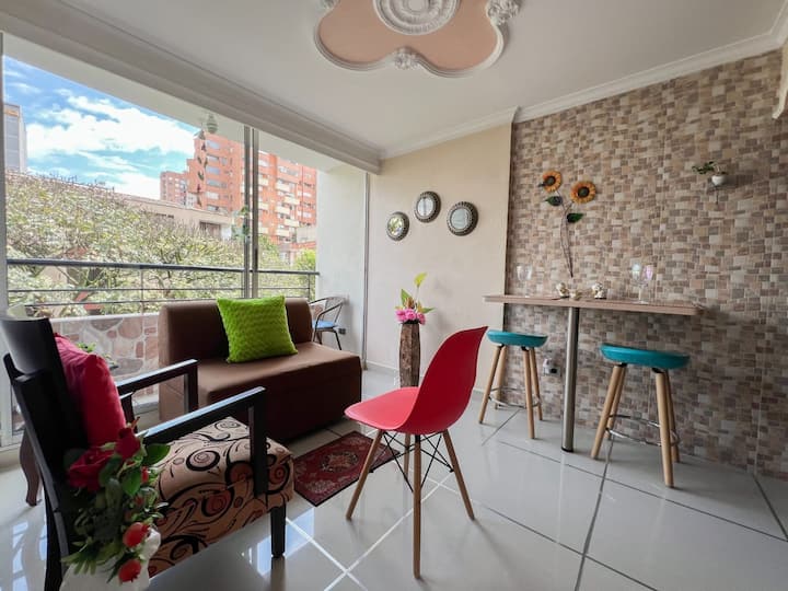 Elegante Apartamento: Sabaneta Central - Sabaneta